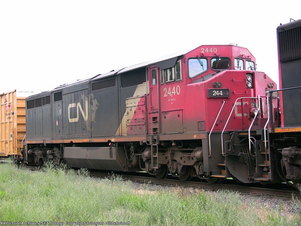 CN 2440